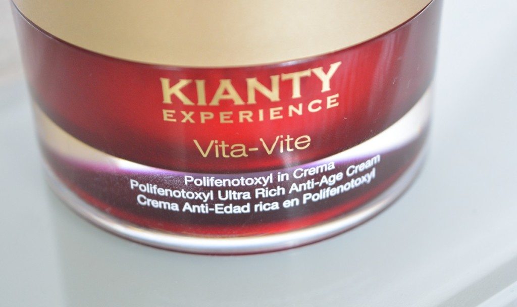 Cand expira parfumurile